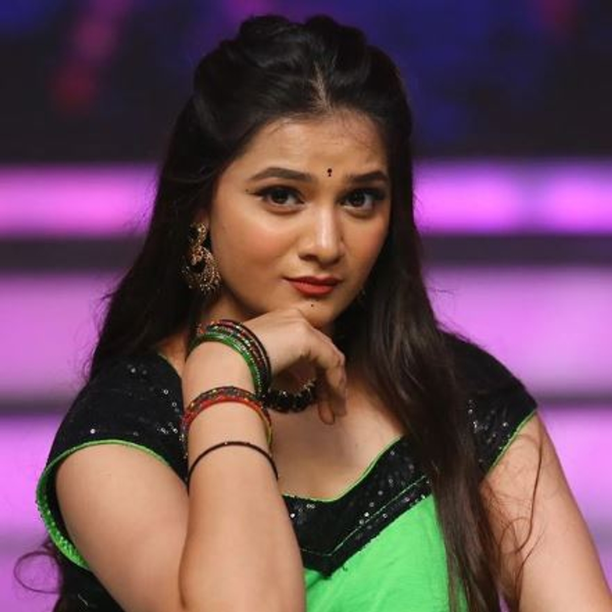 బిగ్‌ బాస్‌ నాలుగో కంటెస్టెంట్‌ తింగరి పిల్ల... ఈమెను హ్యాండిల్‌ చేయడం ...