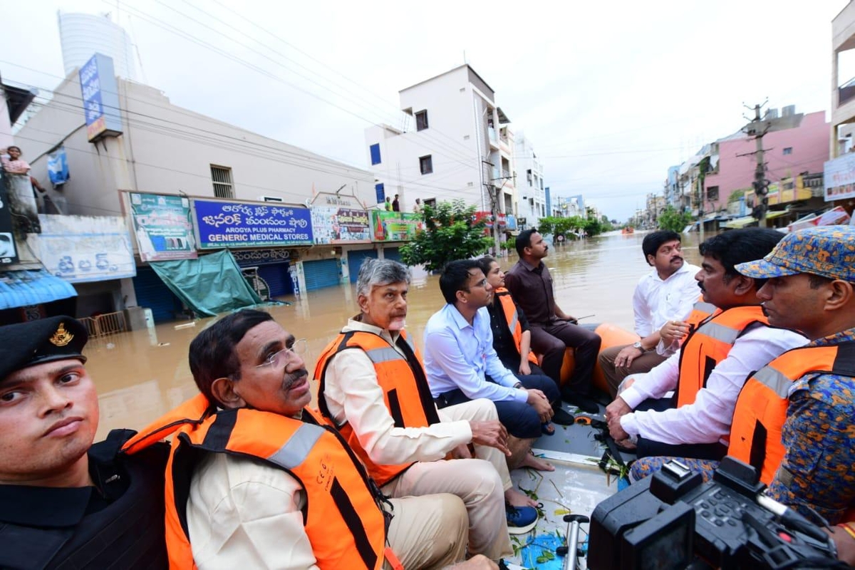 Heavy rains in Andhra Pradesh have caused significant flooding: గత ...