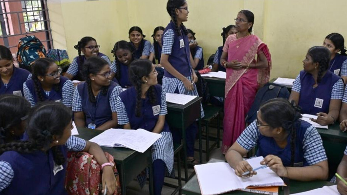 Centenary of Government Schools : அரசு பள்ளிகளுக்கு ஜாக்பாட்.! சந்தோஷத்தில் துள்ளி குதிக்கும் ...