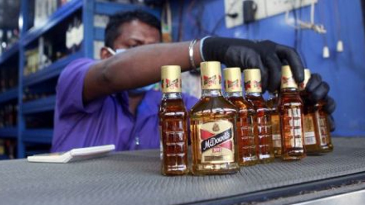 Karnataka liquor price hike: Slabs 1-4 to increase by ₹10-25 | Asianet ...