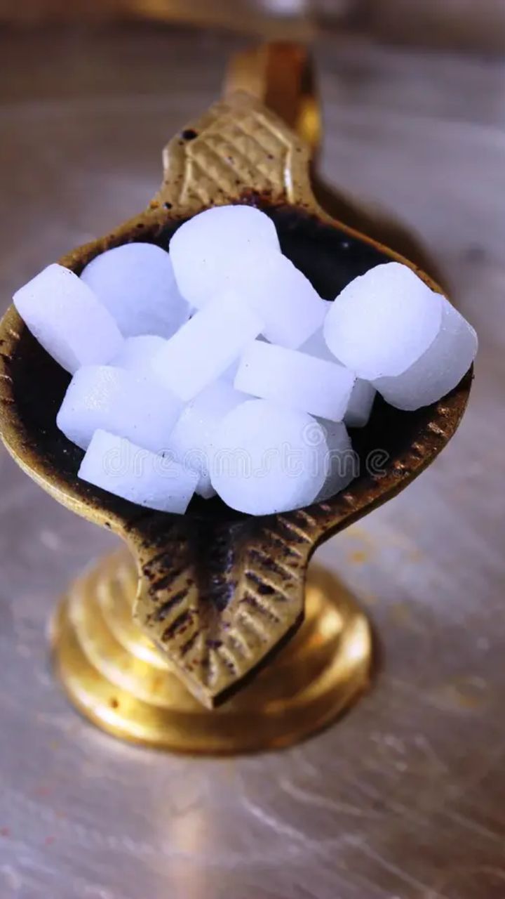Benefits of smelling Camphor: Exploring its health effects- Asianet ...