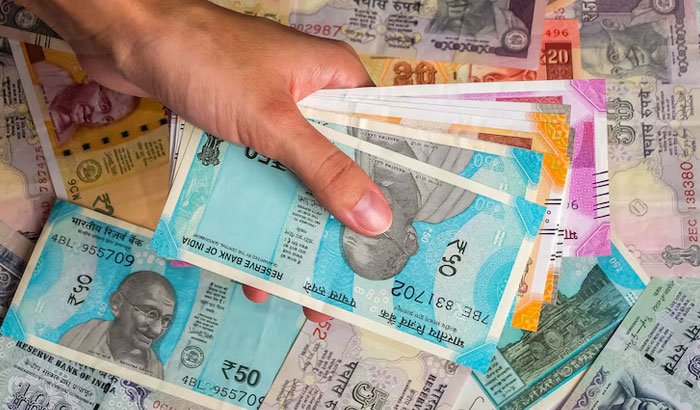 Viral Video: বিয়েতে নোটের বৃষ্টি! সোশ্যাল মিডিয়ায় ভাইরাল বরযাত্রীর ...