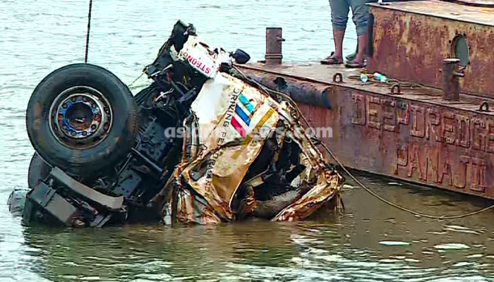 അര്‍ജുന്‍റെ ലോറി കണ്ടെത്തി, ലോറിക്കുള്ളില്‍ മൃതദേഹമെന്ന് സംശയം, | Found ...