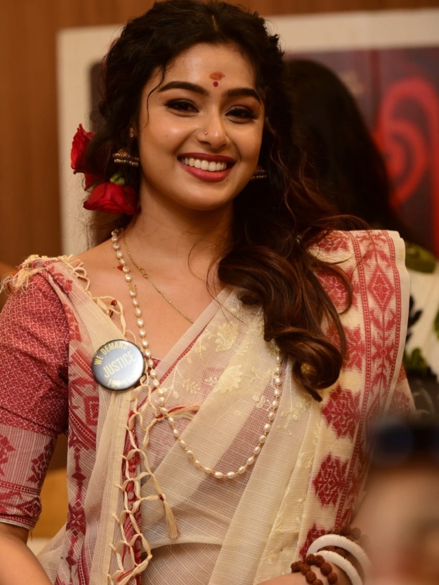 actress mokksha photoshoot photos : മലയാള ഹൃദയം കീഴടക്കിയ ബംഗാളി ...