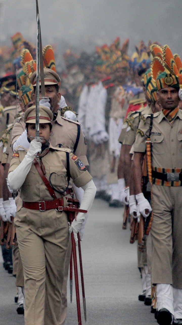 भारतीय पुलिस की वर्दी और पद: स्टार और बैज का क्या है मतलब? - indian ...