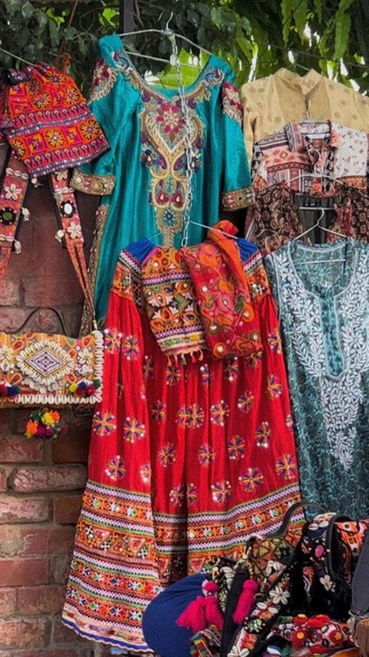 Looking for Navratri outfits? Explore chaniya choli in Delhi's Janpath ...