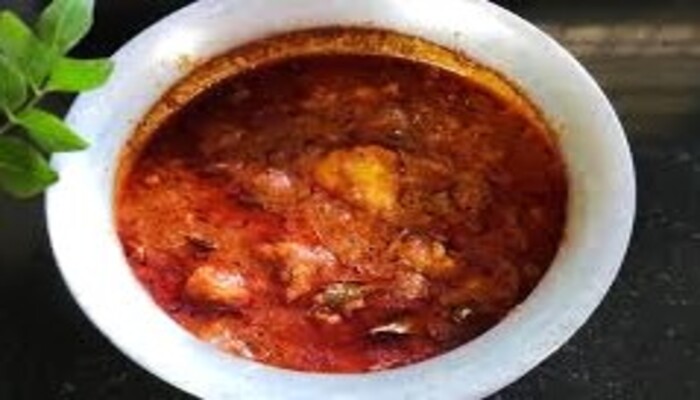 Karunai Kilangu Kara Kulambu Recipe In Tamil : சுவையான காரக்குழம்பு ...