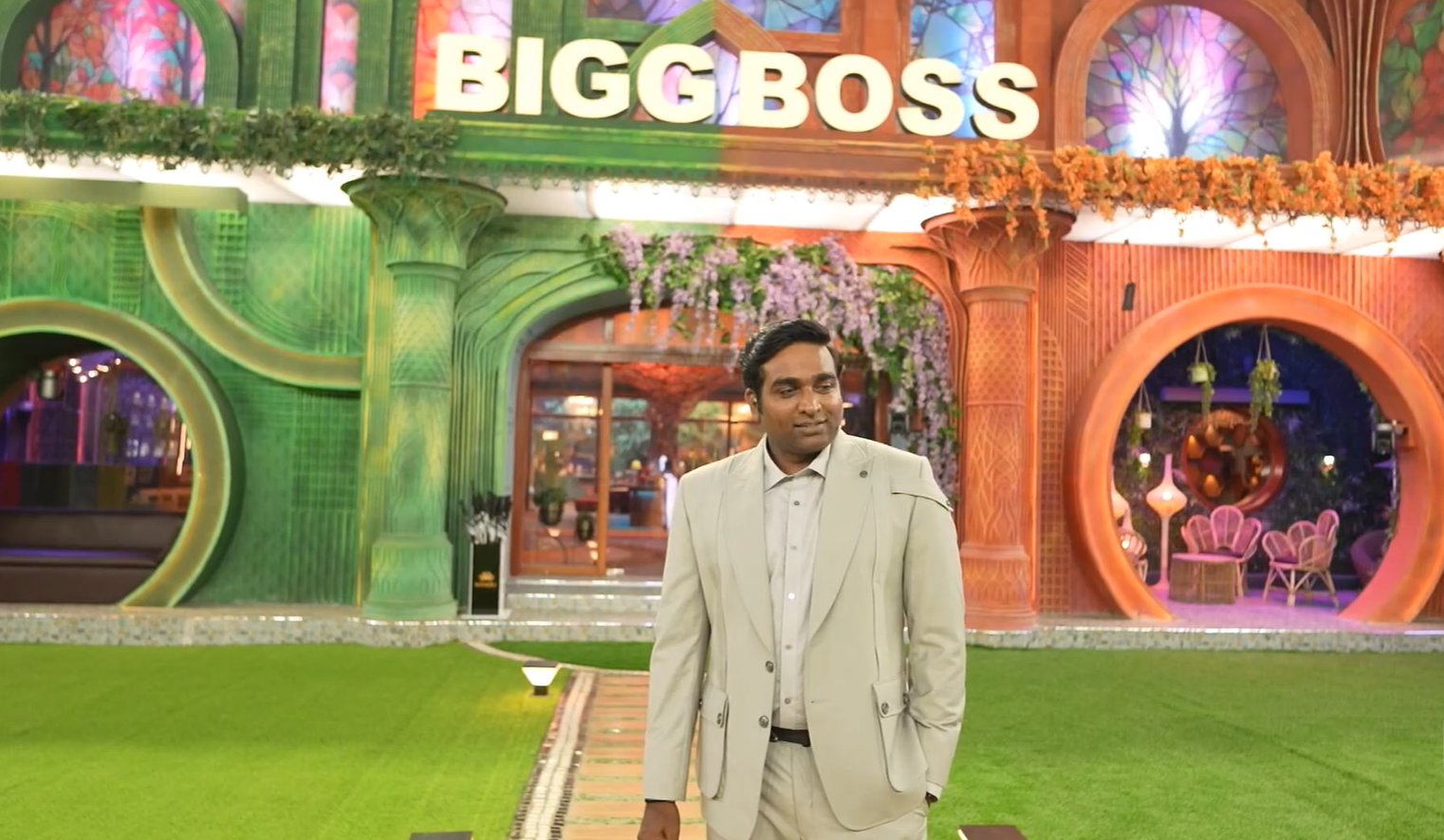 Bigg Boss Tamil Season 8 Wild Card Entry : உப்பு சப்பு இல்லாத பிக்பாஸ்; கொளுத்தி போட வரும் 5 ...