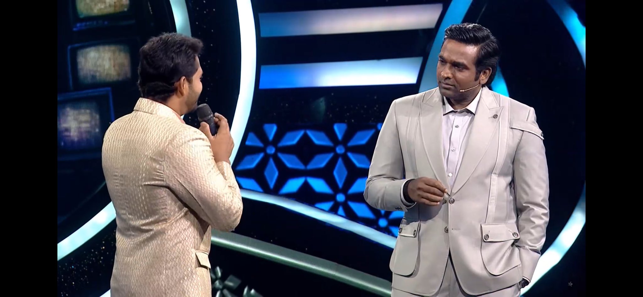 Bigg Boss Tamil Season 8 Contestant Arun Prasath : பவுண்டரி லைனை தாண்டி ...