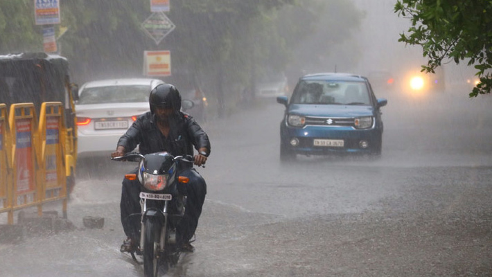 Tamil Nadu weather alert: IMD warns of heavy rain in THESE 15 districts ...