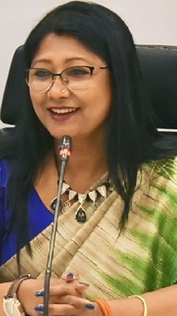 Why Mahua Maji Chose Ranchi for Her Election Bid- Asianet Newsable