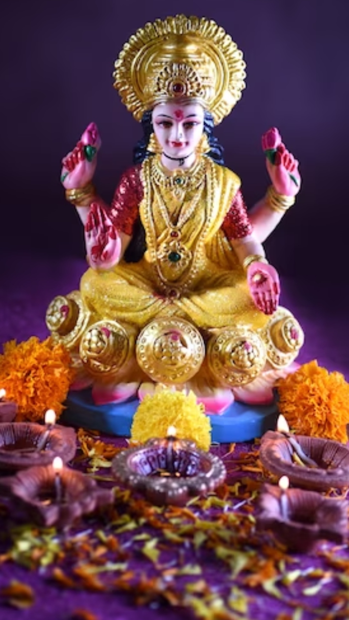 Don't Put God's Picture on Mirrors: Vastu & Astrology Implications ...