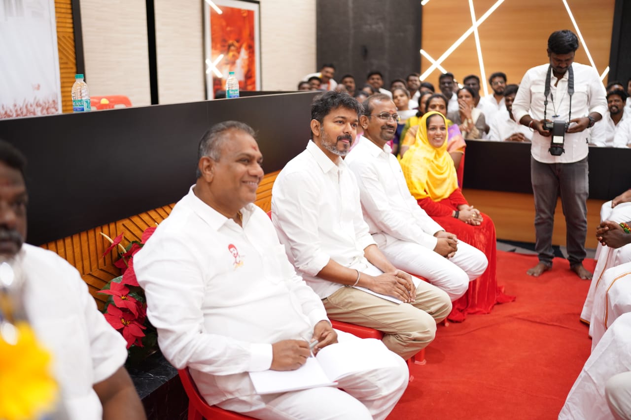 TVK First General Body Meeting : தவெக தலைவர் விஜய் தலைமையில் முதல் ...