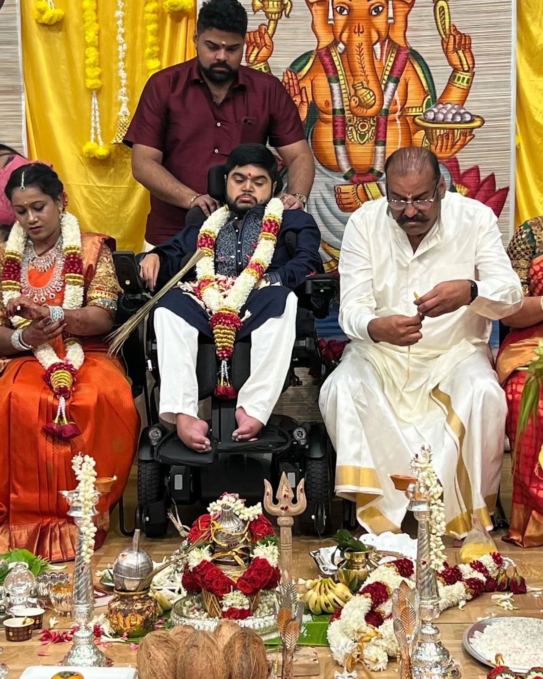 Actor Napoleon son Marriage Dhanoosh weds Akshaya : திருநெல்வேலி பொண்ணை ...