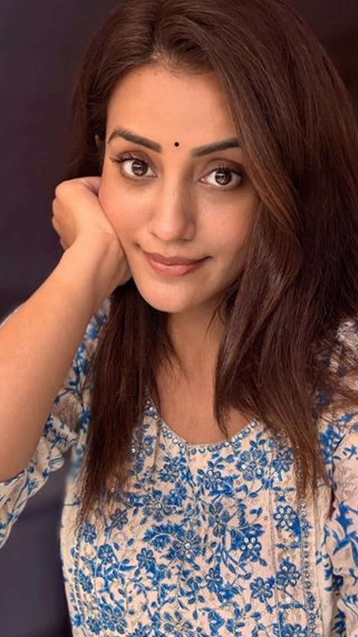 50 लाख की रंगदारी,जान से मारने की धमकी,Akshara Singh है कि मानती नहीं ...