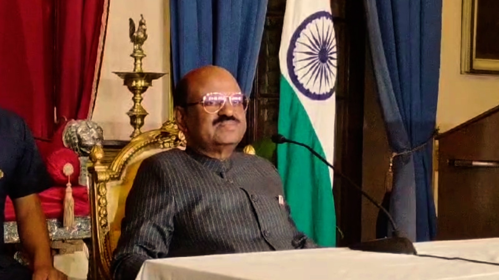 'মুখ্যমন্ত্রীর সঙ্গে আকাশের মত পরিষ্কার হবে সম্পর্ক', মমতার সঙ্গে তিন ...