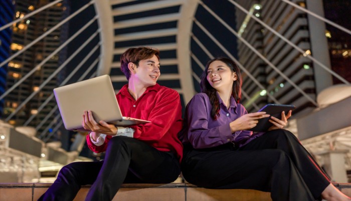 Love on payroll! Chinese firm offers cash reward to encourage single ...