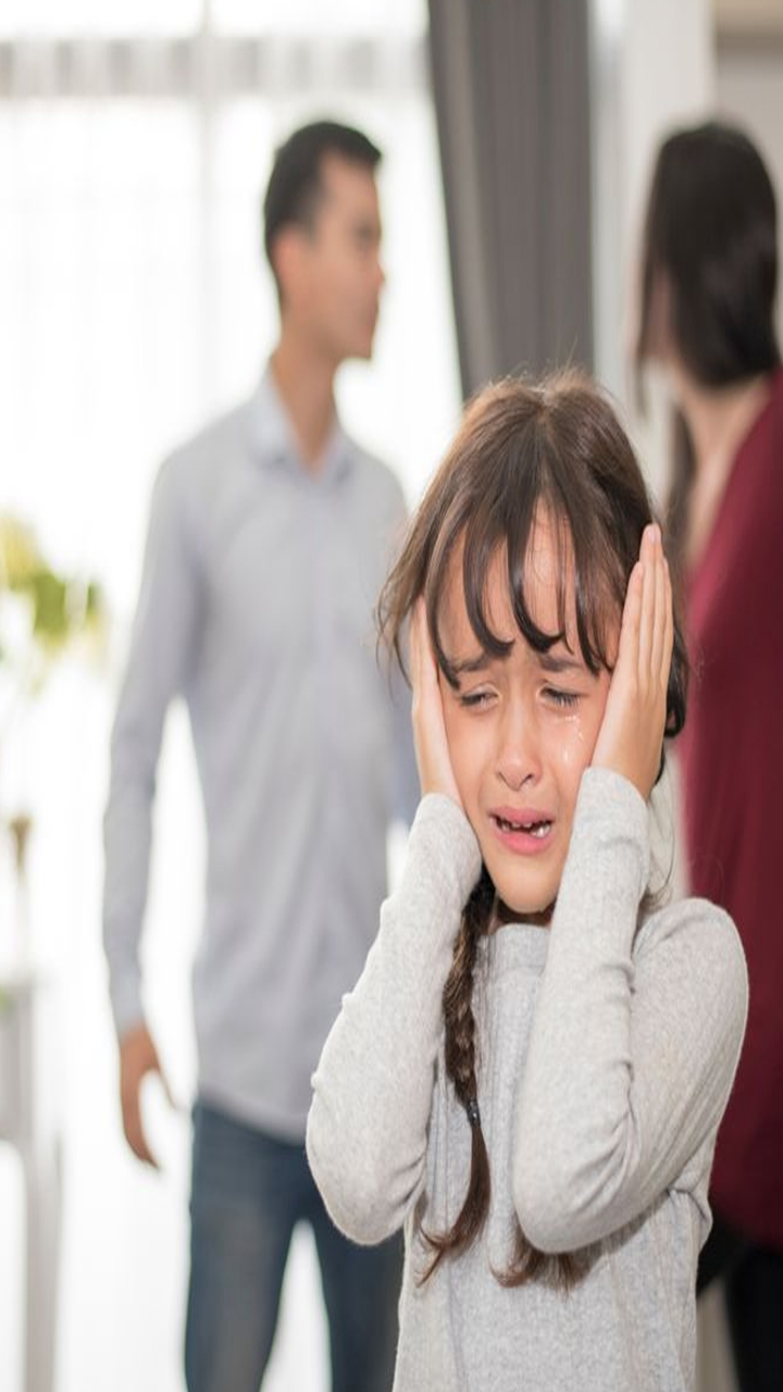 Why parents should not fight in front of children? Know 8 reasons ...