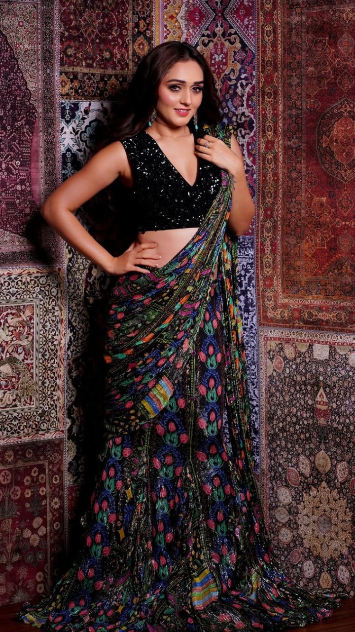 1500 में तमन्ना होगी पूरी ! पार्टी में पहनें Tanya Sharma जैसी 7 साड़ी ...