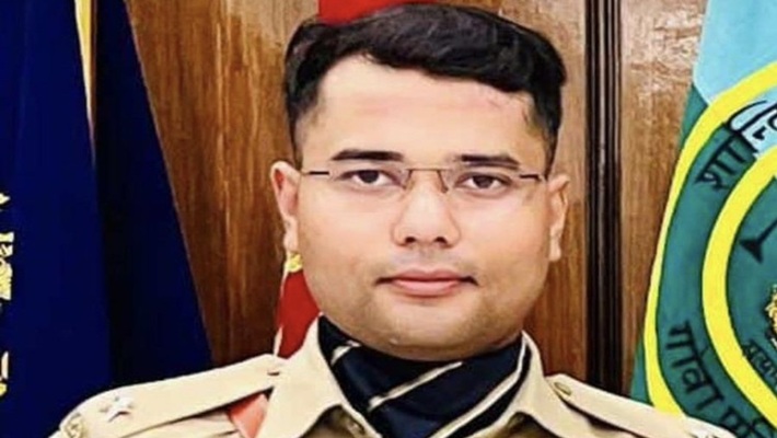 IPS अधिकाऱ्याचा अपघाती मृत्यू, पहिल्या पोस्टिंगसाठी जात असताना घडली घटना | Ips Officer ...