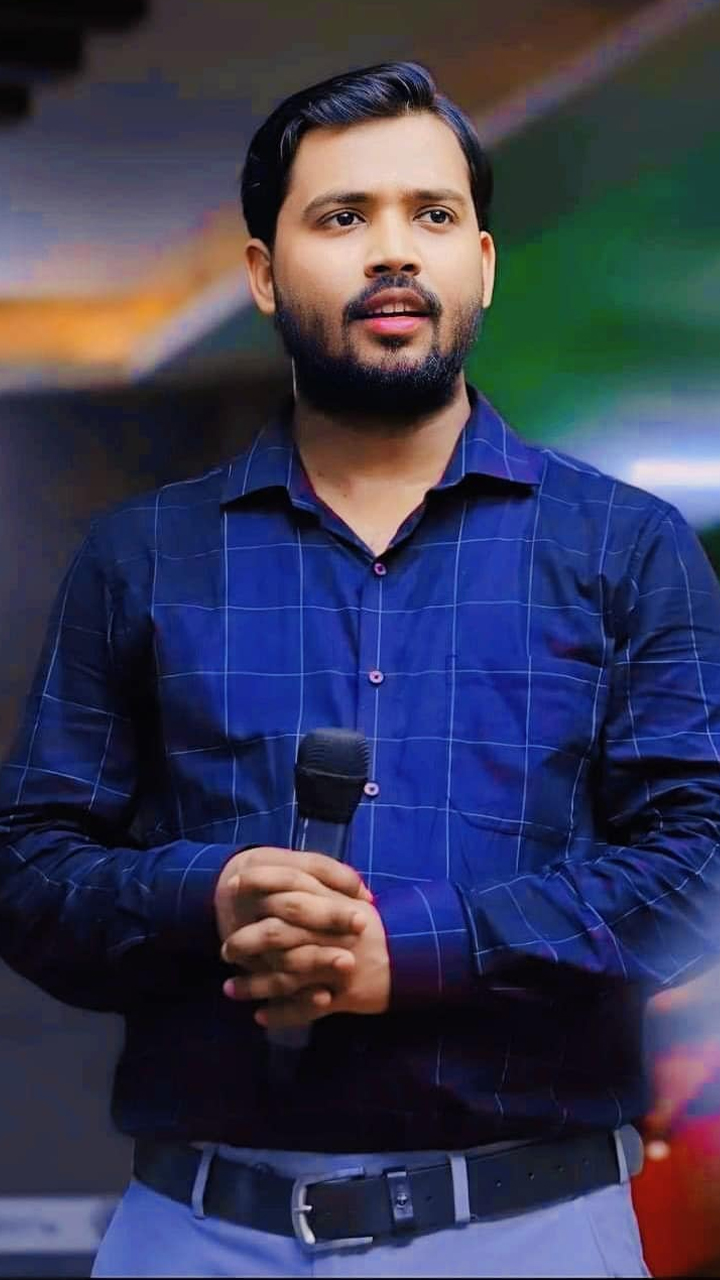 किती श्रीमंत आहेत खान सर? एका दिवसाची कमाई किती? - famous youtuber khan ...