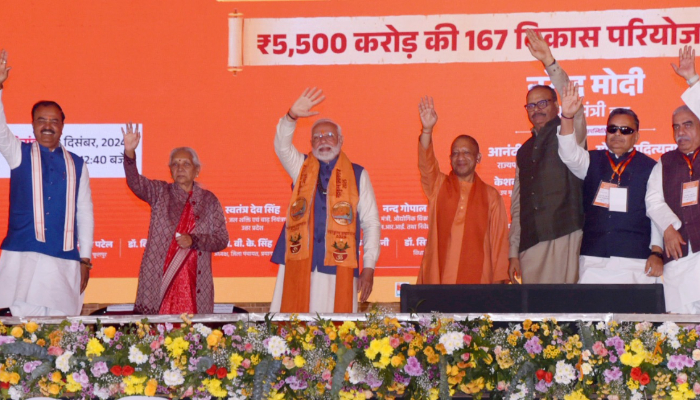PM Modi inaugurates 167 projects worth Rs 5,500 crore in Prayagraj ...