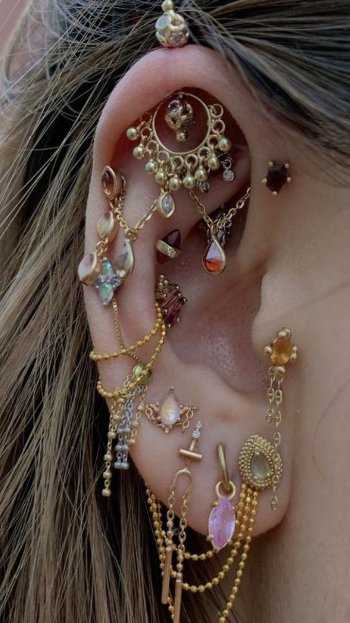 Trendy Ear Cuff चे हे डिझाइन तुमच्या कानांची वाढवतील शोभा - perfect ear ...