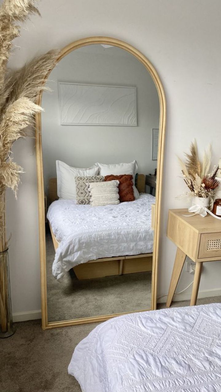 Keep mirror or Not in Front Of Bed| बेड के सामने दर्पण शुभ या अशुभ ...