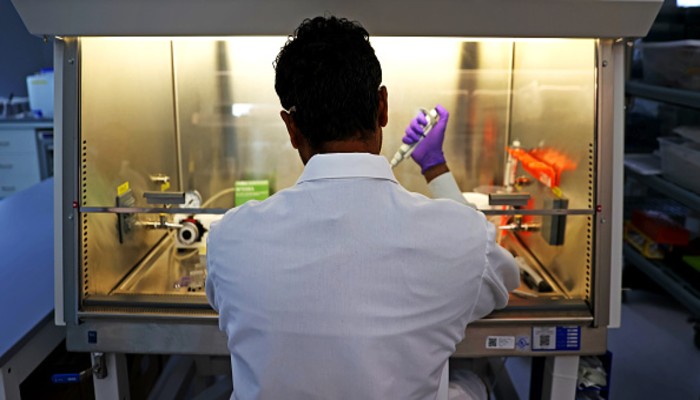 SHOCKING! Scientist reveals gruesome way deadly 'mirror bacteria' could ...