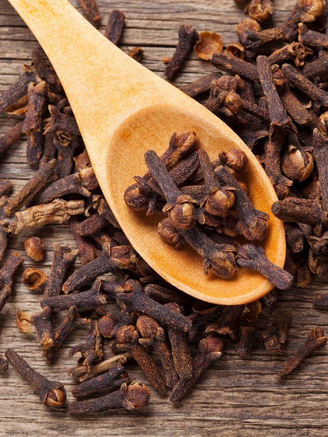 clove health benefits ദിവസവും രണ്ടോ മൂന്നോ ഗ്രാമ്പൂ ചവച്ചരച്ച് ...