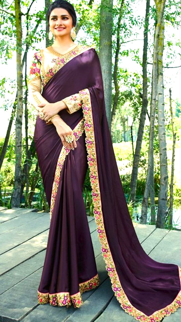 -1 डिग्री में भी फैशन रहेगा टॉप ! साड़ी संग चुनें 8 Full Neck Blouse ...