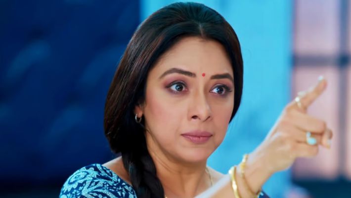 सावत्र मुलगी ईशा वर्माचा अभिनेत्री रूपाली गांगुलीवर गंभीर आरोप | Stepdaughter Isha Verma Makes ...