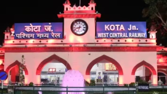 कोटा में 3 सुसाइड के बाद अब एक और मौत, प्रशासन में मचा हड़कंप | Kota ...