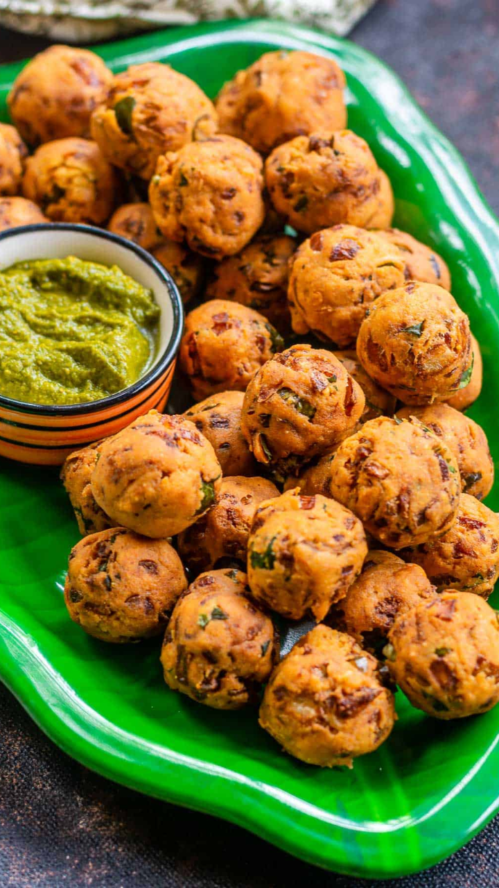 गव्हाच्या पीठापासून 10 मिनिटांत तयार करा टेस्टी पकोडे, वाचा रेसिपी ...