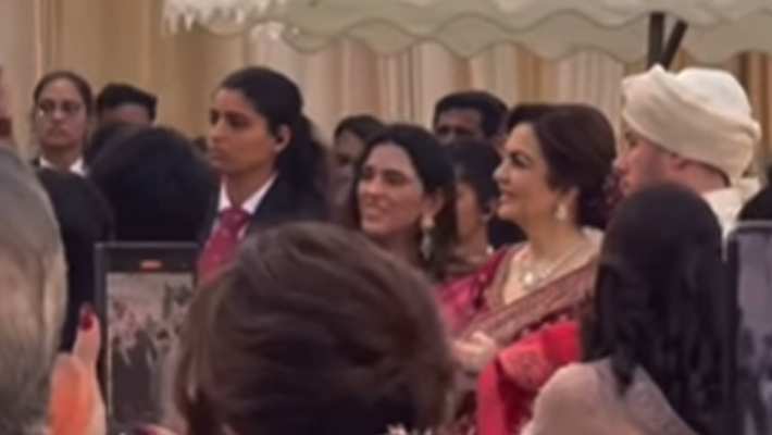 प्रियंका चोपड़ा के भाई की शादी में अंबानी फैमिली, सिक्योरिटी देख चौंके ...