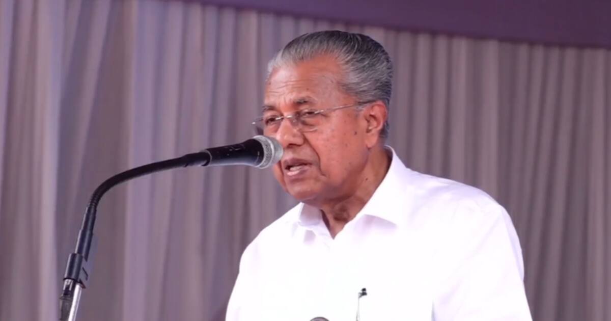 ശശി തരൂരിൻ്റെ ലേഖനം: പ്രശംസിച്ച് മുഖ്യമന്ത്രിയും; 'കേരളം നേടിയ ... ശശി തരൂരിൻ്റെ ലേഖനം: പ്രശംസിച്ച് മുഖ്യമന്ത്രിയും; 'കേരളം നേടിയ ...
