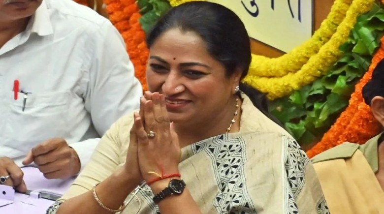 BJP picks Rekha Gupta as Delhi Chief Minister, oath ceremony tomorrow at Ramlila Maidan (WATCH ...