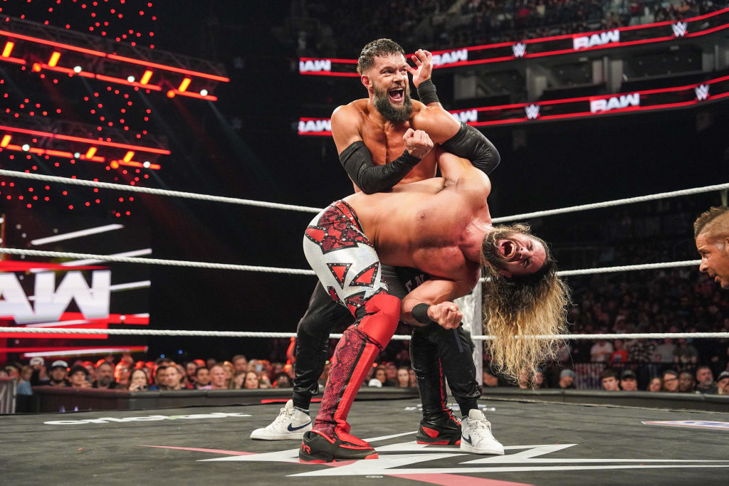 WWE: 5 Top Finishing Moves That Were Created By Accident | Asianet Newsable