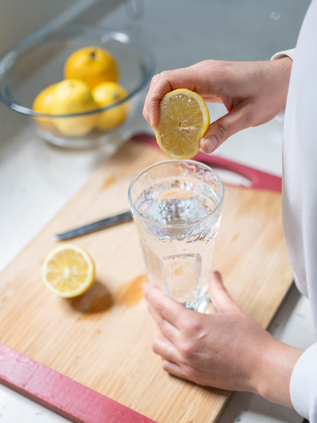Benefits of Lemon Water | காலை வெந்நீரில் எலுமிச்சை சாறு கலந்து ...