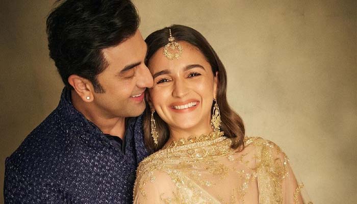 Alia Bhatt reacts to a post defending Ranbir Kapoor against 'womanizer ...