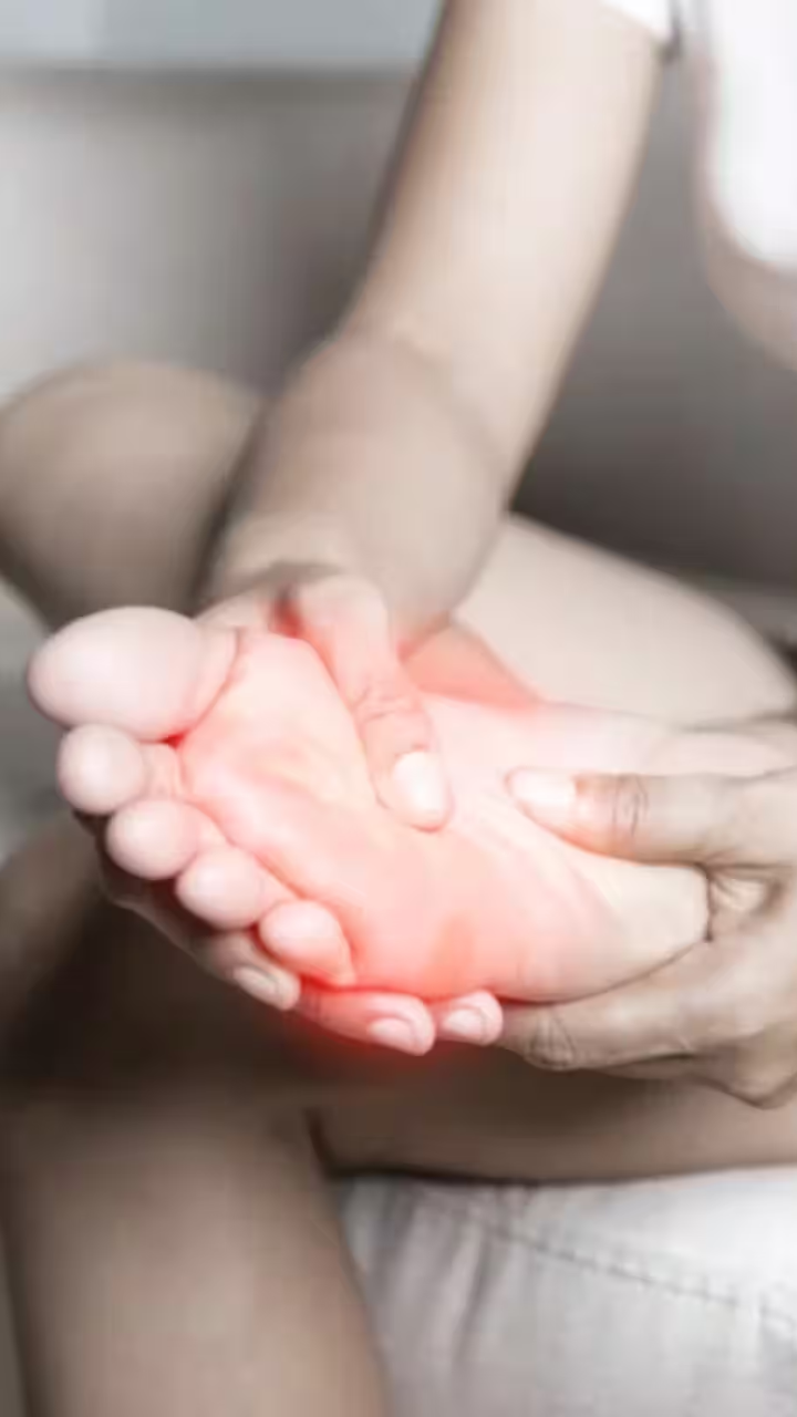 Health Guide: Reduce uric acid with THESE 6 powerful yoga poses daily ...