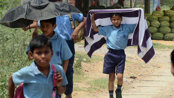 Summer Holidays : ఏదో అనుకుంటే ఇంకేదో జరిగిందే... వేసవి సెలవుల లెక్క తప్పిందే..! | Telangana ...