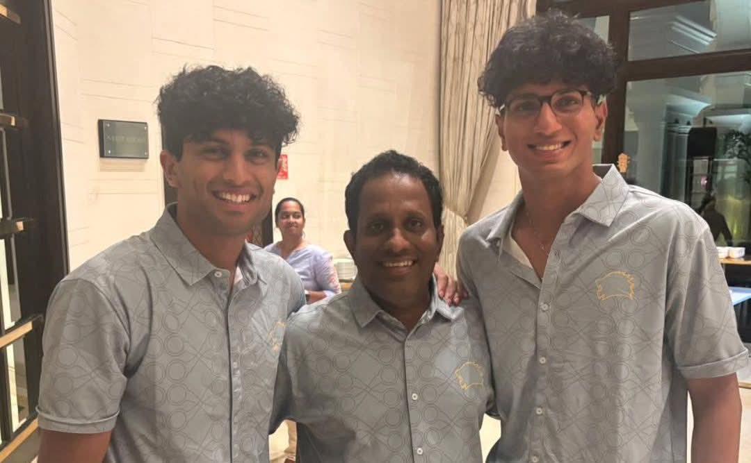 Rachin Ravindra and Andre Siddarth Looks Twin Brothers in CSK ...