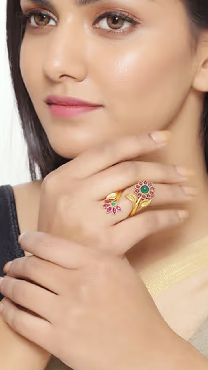 मां-बेटी अदल-बदल पहनें अंगूठी, चुनें एजस्टेबल Gold Ring - adjustable ...