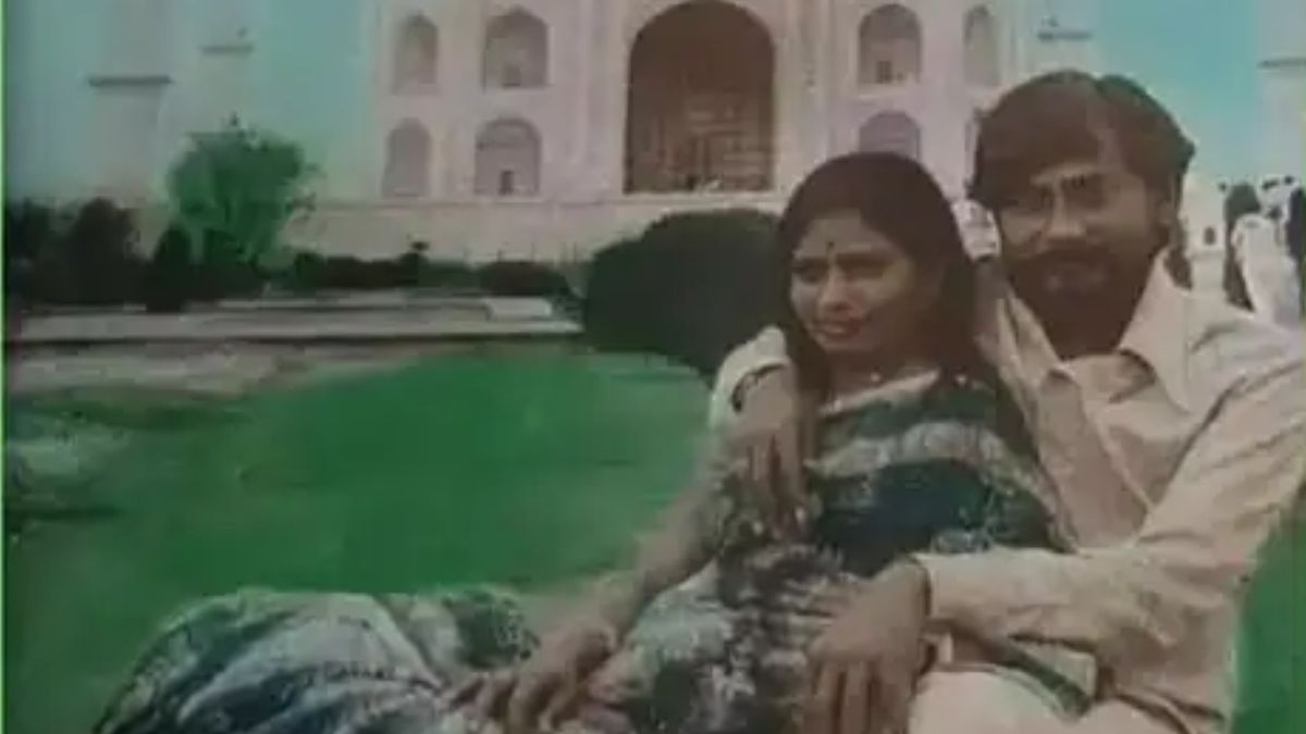 ताजमहल के सामने Nitish Kumar की बाहों में ये महिला कौन हैं? सोशल मीडिया पर तस्वीर वायरल | Old ...