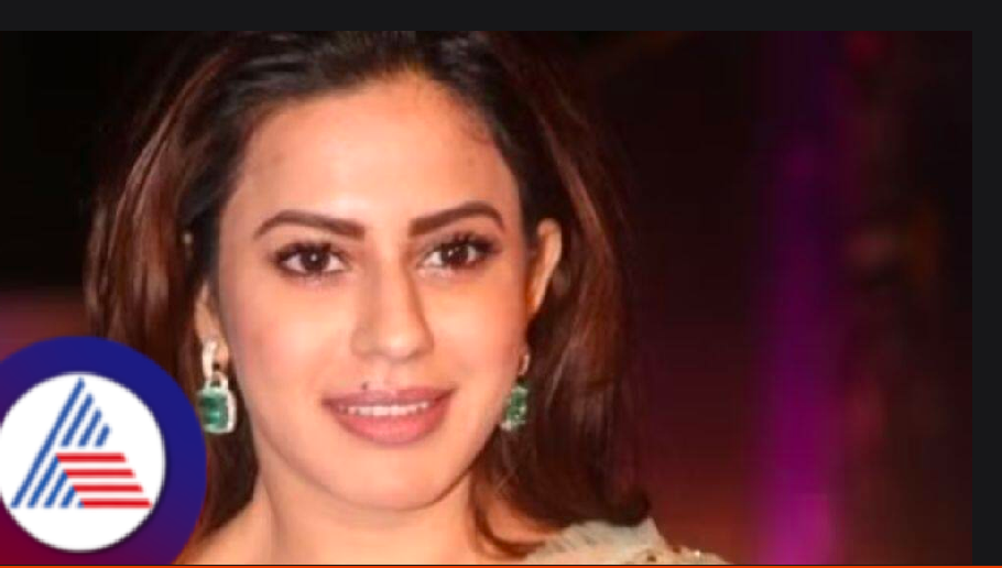 Ranya roa Gold smuggling case: ಏರ್ಪೋರ್ಟ್‌ ಸಿಸಿಟೀವಿ ದೃಶ್ಯಾವಳಿ ...