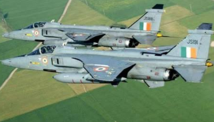 IAF fighter aircraft Jaguar crashes in Gujarat; 1 pilot dead - Asianet ...