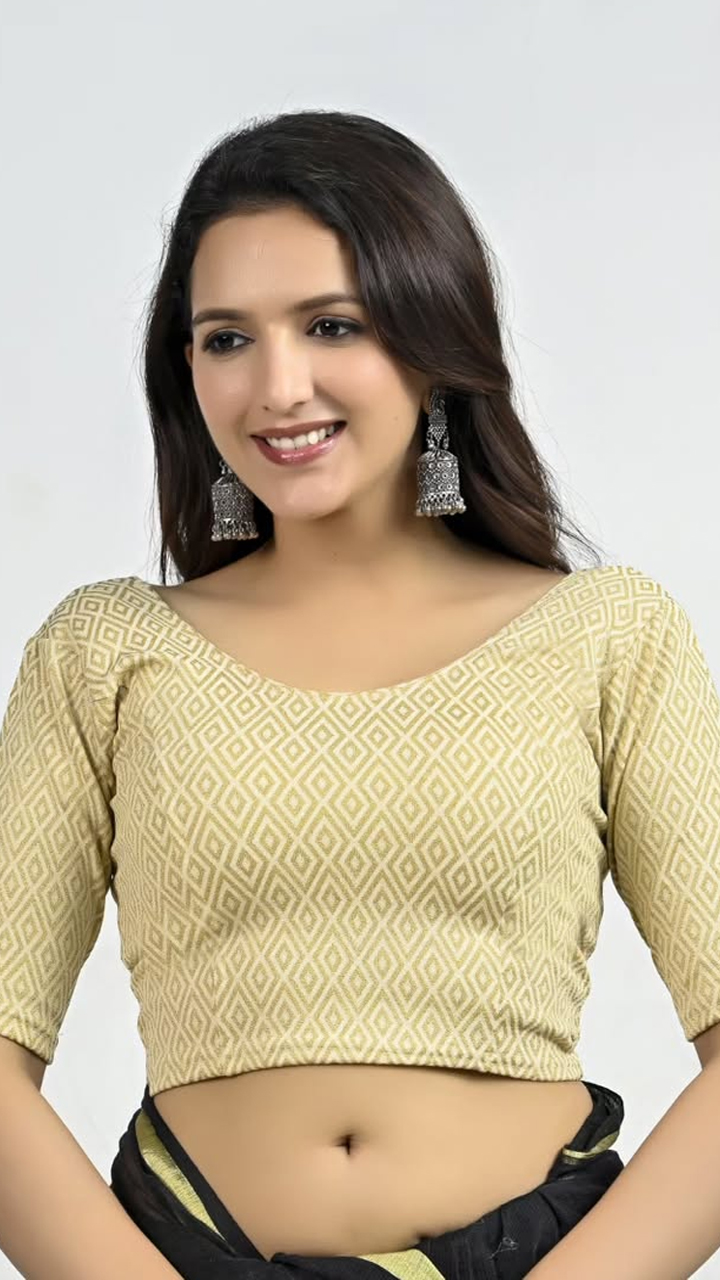 साइज जीरो से +साइज लेडी पर फिट बैठेंगे स्ट्रेचेबल ब्लाउज, 250 में ...