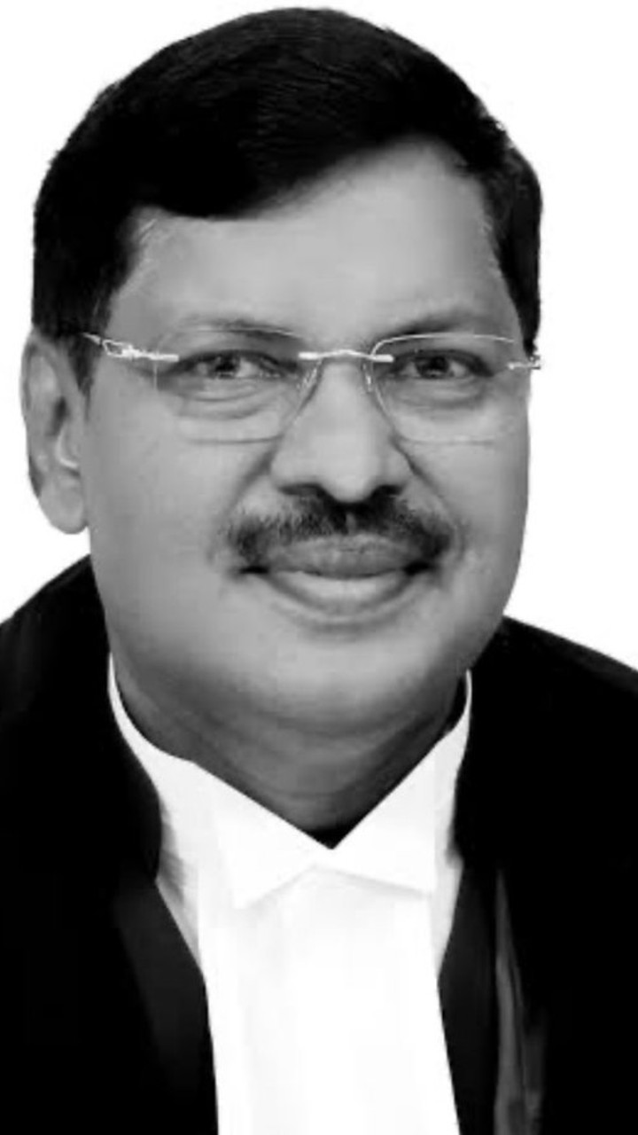 10 Fact: कौन हैं जस्टिस बीआर गवई? बनने जा रहे भारत के 52वें CJI | 10 ...