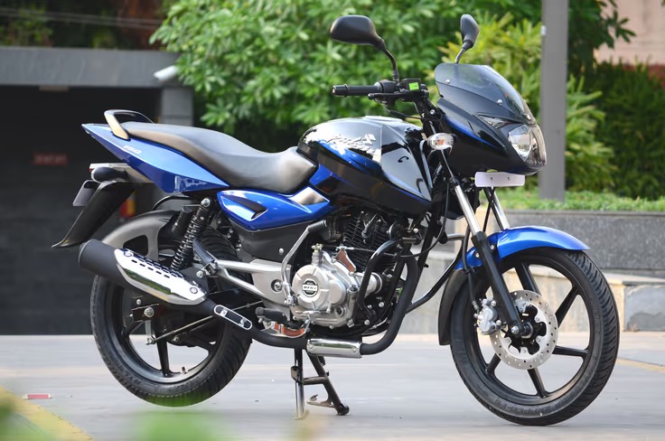 Bajaj Pulsar sales cross 2 crore worldwide; offers discounts up to Rs ...